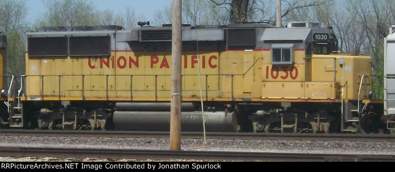 UP 1030, engineer's side view